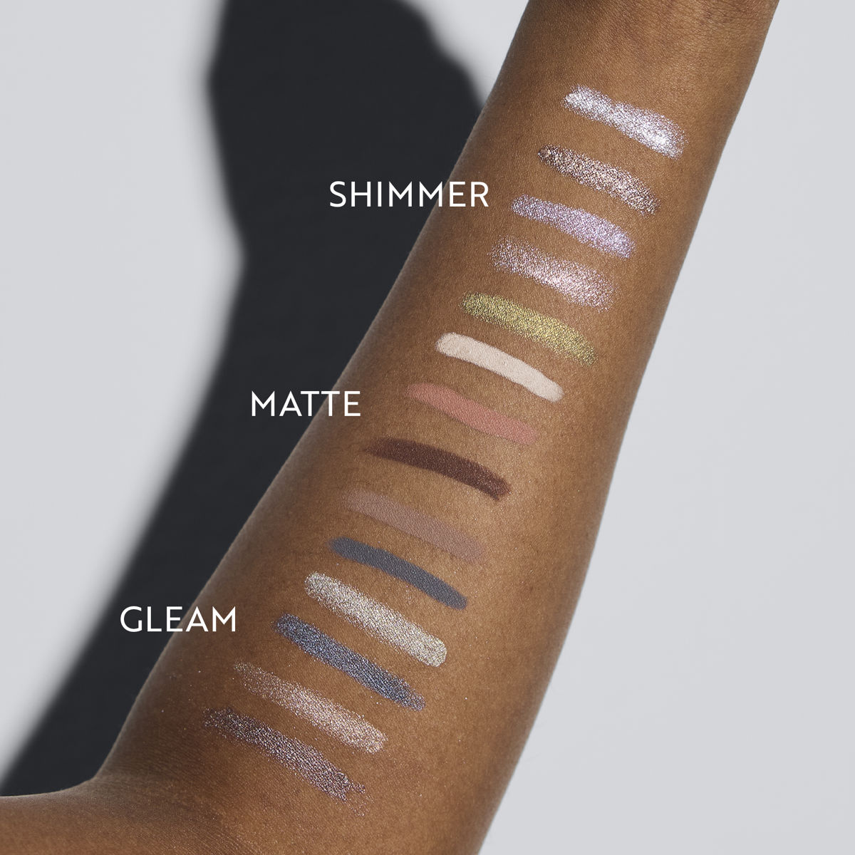 IsaDora | The Matte Eyeshadow Stick Longwear & Water-Resistant - Bare Beige